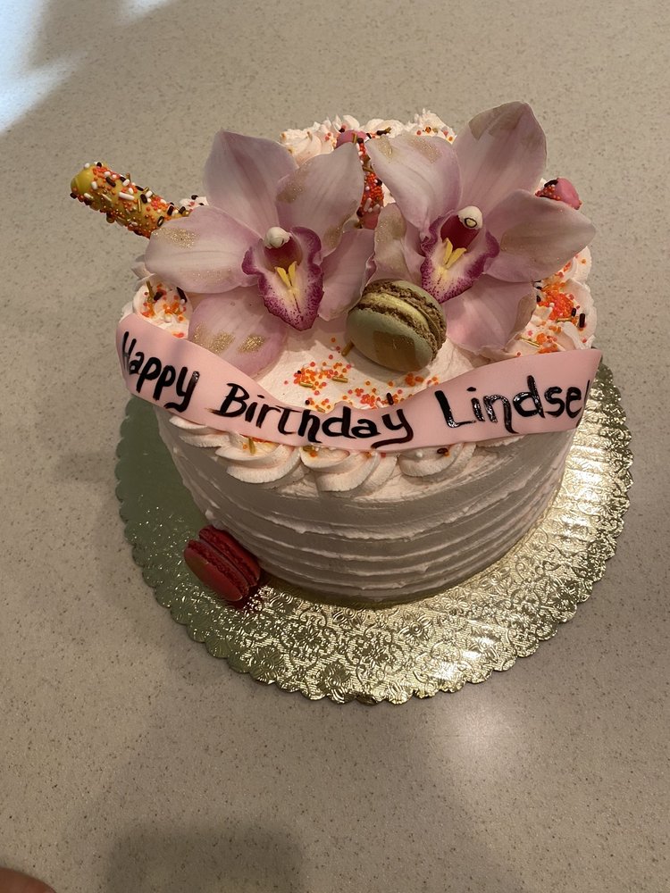 ALOHA CAKES AZ - Updated June 2024 - 82 Photos & 50 Reviews - 2655 W ...