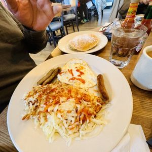 DAPPER’S WEST FAMILY RESTAURANT - Updated September 2024 - 140 Photos ...