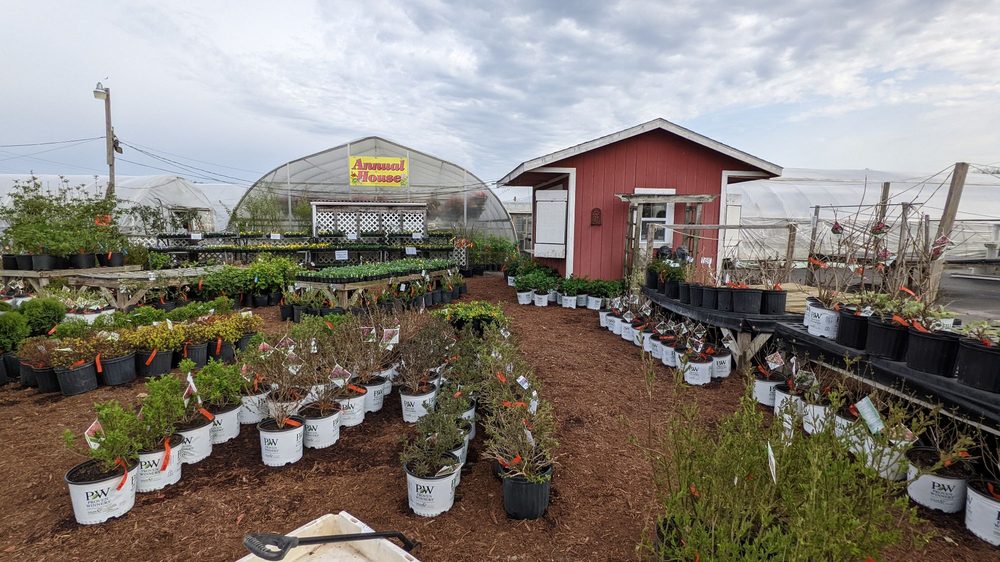 ALEXANDER FARM MARKET AND GREENHOUSES - TEMP. CLOSED - Updated December ...