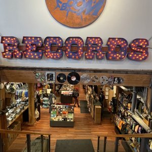 SONIC BOOM - 131 Photos & 69 Reviews - 215 Spadina Avenue, Toronto ...