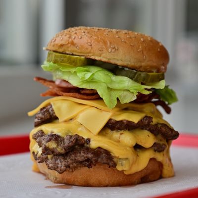 Z BURGER - Updated December 2025 - 83 Photos & 33 Reviews - 684 S ...