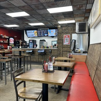 TONY BEEF - Updated September 2025 - 152 Photos & 199 Reviews - 195 S ...