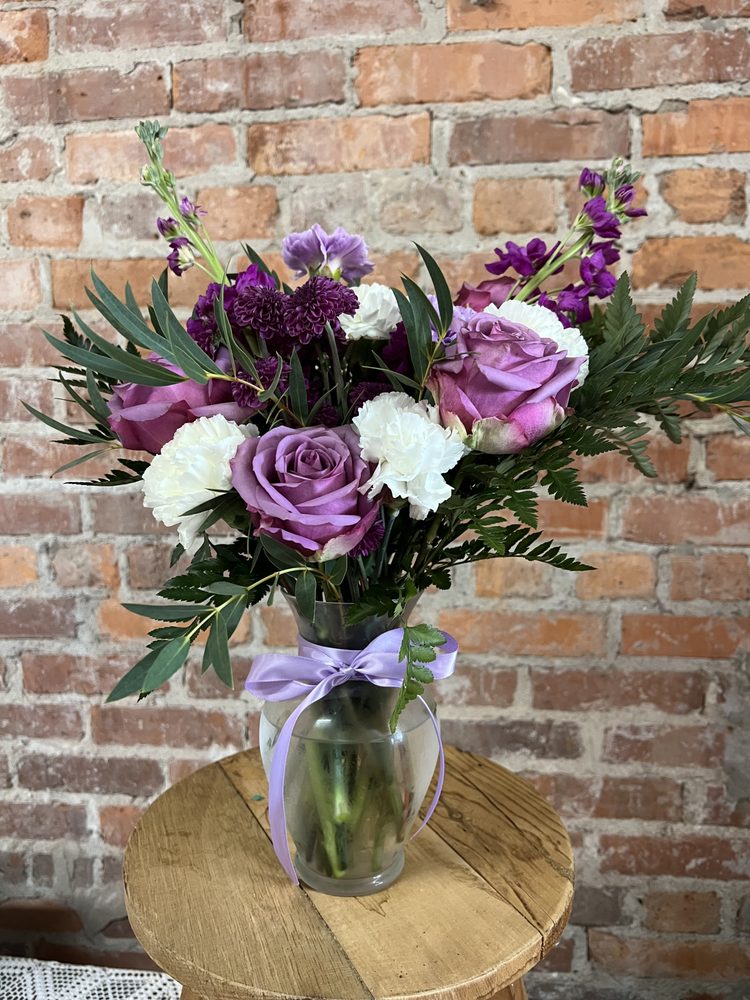 BLUSH AND BASHFUL FLOWER - Updated October 2024 - 10 N Desoto Ave ...