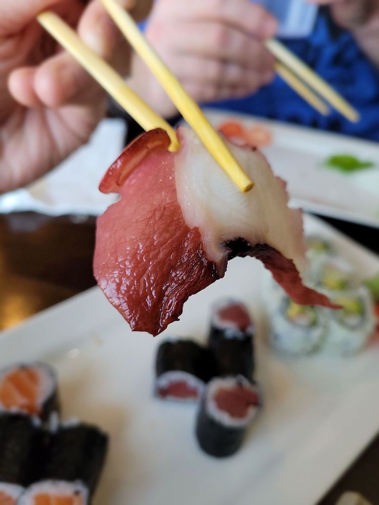 VOLCANO SUSHI BAR & HIBACHI - 246 Photos & 170 Reviews - 1609 Penn Park ...