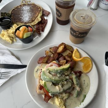 HESTER’S CAFE & COFFEE BAR - SIX POINTS - Updated May 2024 - 644 Photos ...