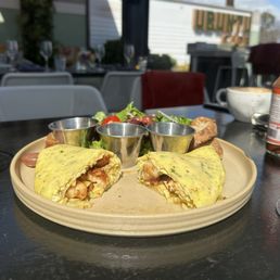 UBUNTU THE GREATEST NEIGHBORHOOD CAFÈ - Updated March 2025 - 1989 ...