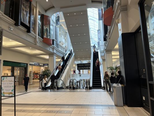 THE BAY CENTRE - Updated January 2026 - 28 Photos & 34 Reviews - 2-1150 ...