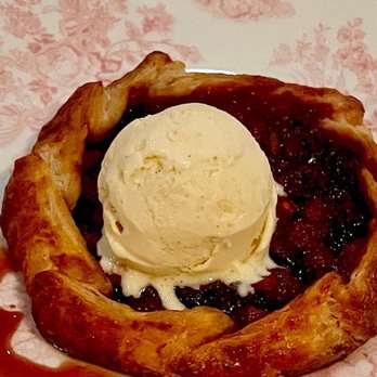 WOODSIDE - Updated April 2025 - 76 Photos & 21 Reviews - 24 Midway Sq ...