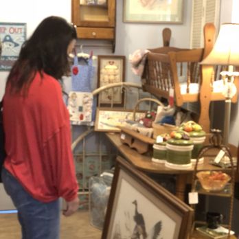 TRINKET TRADER - Updated October 2025 - 16 Photos - 23837 Lake Dr ...