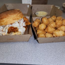 ROAMING ROOSTER - Updated June 2025 - 143 Photos & 165 Reviews - 1301 U ...