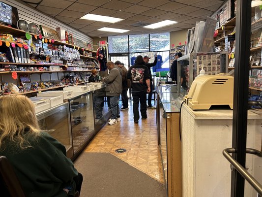 KENNY’S COLLECTIBLES - Updated January 2026 - 22 Photos & 32 Reviews ...