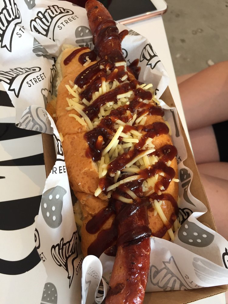 NINTH STREET - Updated September 2024 - 10 Photos - 123 Parkyn Pde ...