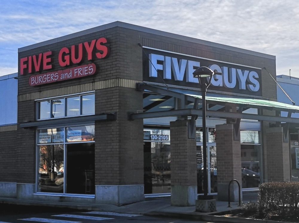 FIVE GUYS - Updated June 2024 - 33 Photos & 46 Reviews - 130-2105 ...