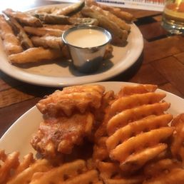 HATCH COVER - Updated October 2025 - 84 Photos & 166 Reviews - 252 E ...