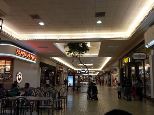 MERCED MALL - 13 Photos & 63 Reviews - Shopping Centers - 851 W Olive ...