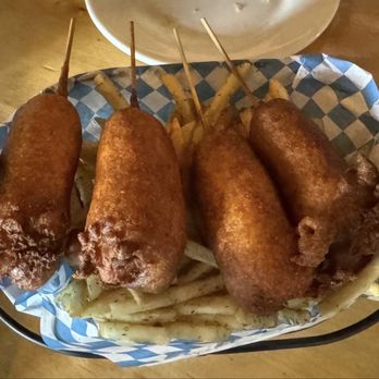 BERLINER PUB - Updated December 2024 - 747 Photos & 743 Reviews - 221 ...