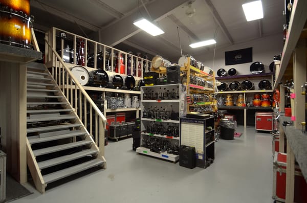 STUDIO INSTRUMENT RENTALS - Updated July 2025 - 1101 Cherry Ave ...