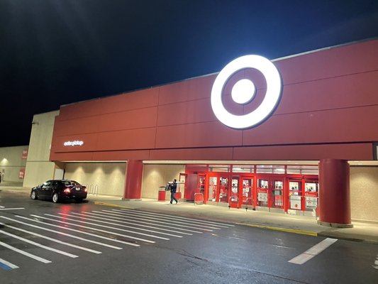 TARGET - Updated October 2025 - 13 Reviews - 817 W Alexis Rd, Toledo ...