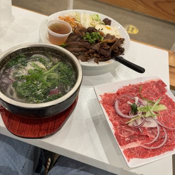 SIP PHO - Updated May 2024 - 638 Photos & 390 Reviews - 512 W 29th St ...