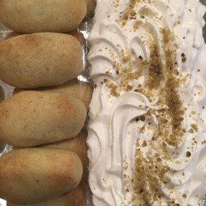 VREJ PASTRY - 98 Photos & 112 Reviews - Bakeries - 1074 N Allen Ave ...