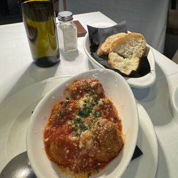 FERRARO’S KITCHEN - Updated December 2025 - 438 Photos & 263 Reviews ...