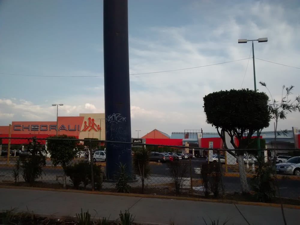 LA PLAZA ORIENTE - Updated September 2024 - Av. Eduardo Molina 1623 ...