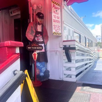 ROCK & ROLL DINER - Updated September 2025 - 471 Photos & 471 Reviews ...