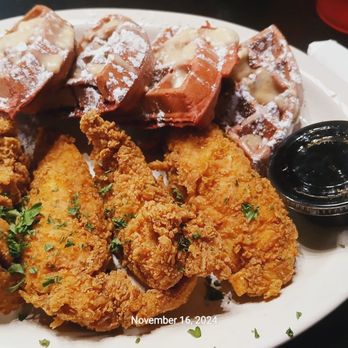 SHADOW LOUNGE & RESTAURANT - Updated January 2025 - 59 Photos & 27 ...