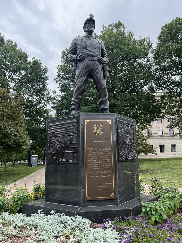 THE WEST VIRGINIA COAL MINER STATUE - 1900 Kanawha Blvd E, Charleston ...