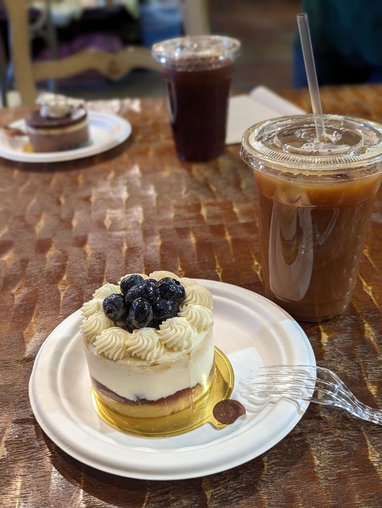 AMPHORA BAKERY - Updated August 2025 - 392 Photos & 256 Reviews - 294 ...