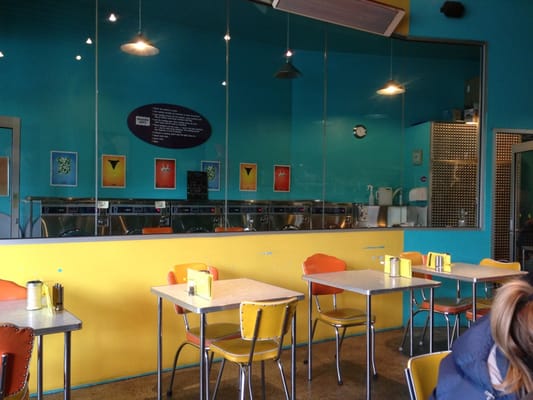 MACHINE LAUNDRY CAFE - Updated December 2025 - 47 Photos & 36 Reviews ...