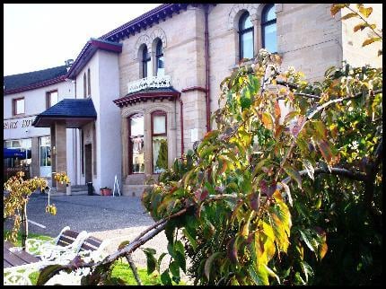 LEAPARK HOTEL - Updated December 2024 - 130 Bo'Ness Road, Grangemouth ...