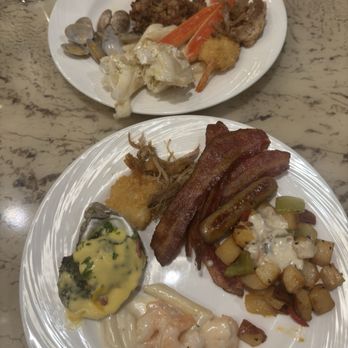 TOUCAN CHARLIE’S BUFFET & GRILLE - Updated January 2025 - 3040 Photos ...