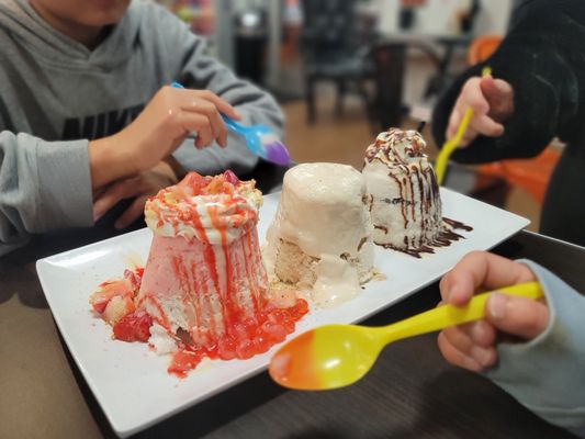 VAMPIRE PENGUIN - Updated October 2025 - 330 Photos & 147 Reviews ...