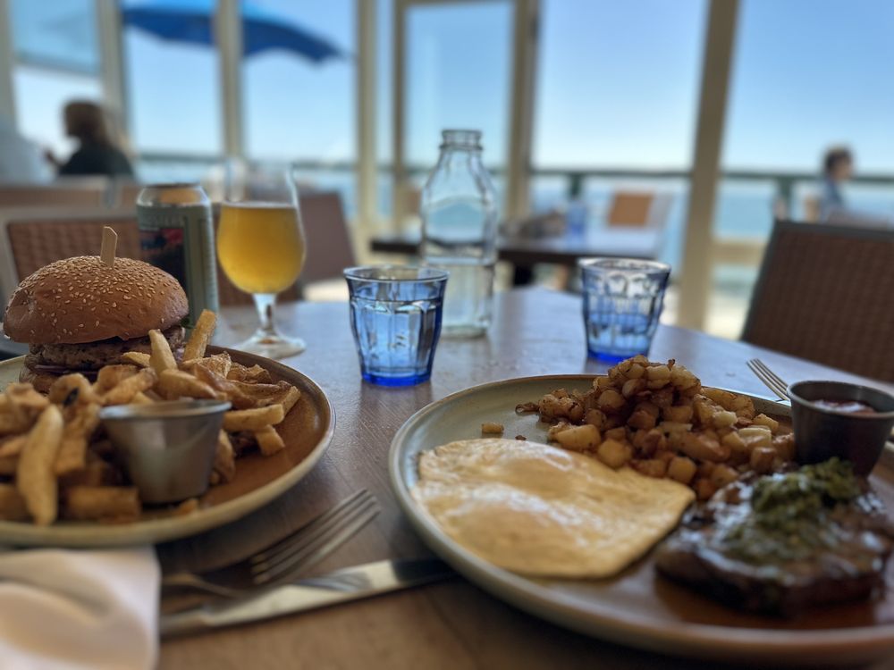 DRIFTWOOD KITCHEN - 3707 Photos & 2877 Reviews - 619 Sleepy Hollow Ln ...