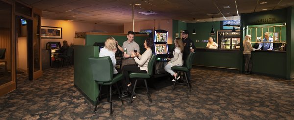 VIP GAMING LOUNGE - Updated April 2026 - 12 Photos - 1002 S Cliff Ave ...
