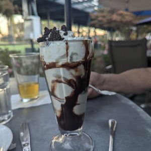 HILLSIDE TAVERN - Updated January 2025 - 82 Photos & 17 Reviews - 1010 ...