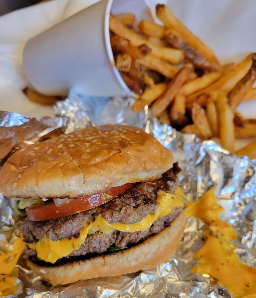 FIVE GUYS - Updated June 2024 - 190 Photos & 277 Reviews - 2254 S Shore ...