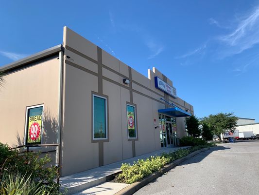 FLOWERS BAKING COMPANY - Updated October 2025 - 10 Photos - 4104 Louis ...