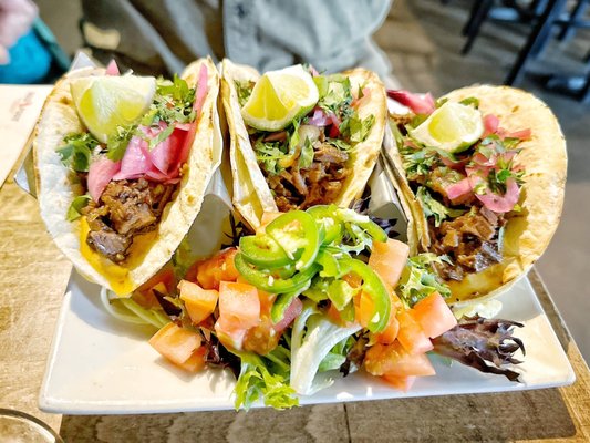 THE RED YETI - Updated June 2025 - 734 Photos & 595 Reviews - 256 ...