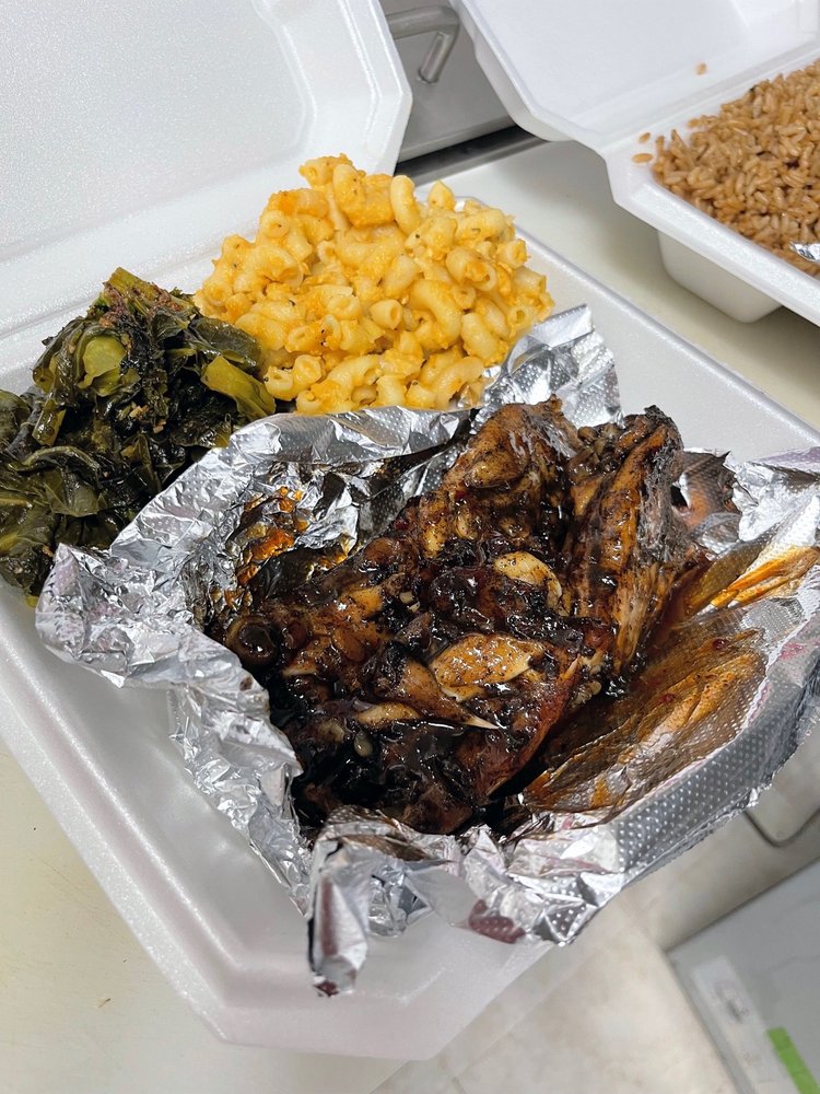 THE FAMILY EATERY - Updated January 2026 - 12 Photos - 401 Potomac Ave ...