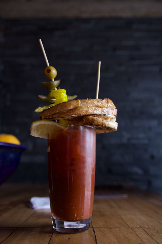 CHAPEL TAVERN - 699 Photos & 331 Reviews - Cocktail Bars - 1099 S ...