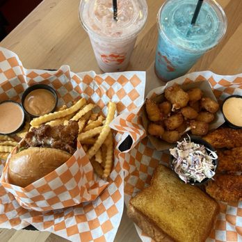 MINNIE BIRD - Updated December 2025 - 156 Photos & 115 Reviews - 1428 N ...