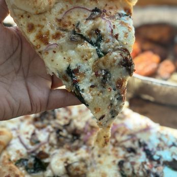 GRATEFUL HEAD PIZZA OVEN & TAP ROOM - Updated September 2024 - 494 ...