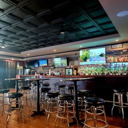 T.C. WHEELERS BAR AND PIZZERIA - Updated February 2025 - 116 Photos ...