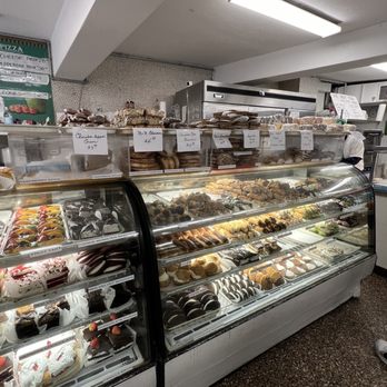 BOVA’S BAKERY - 1496 Photos & 1659 Reviews - 134 Salem St, Boston ...