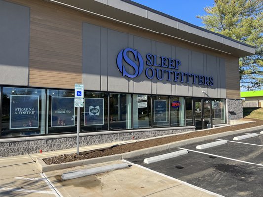 SLEEP OUTFITTERS - Updated May 2025 - 6682 Charlotte Pike, Nashville ...