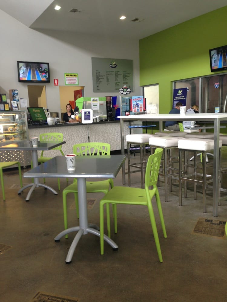 HANDWASH CAFE CAR WASH - Updated October 2025 - 10 Photos - Bennetts Rd ...