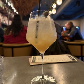 TRIUNE - Updated April 2025 - 102 Photos & 38 Reviews - 1656 Washington ...