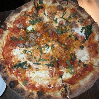 ROBERT’S PIZZA AND DOUGH - Updated July 2024 - 1098 Photos & 944 ...